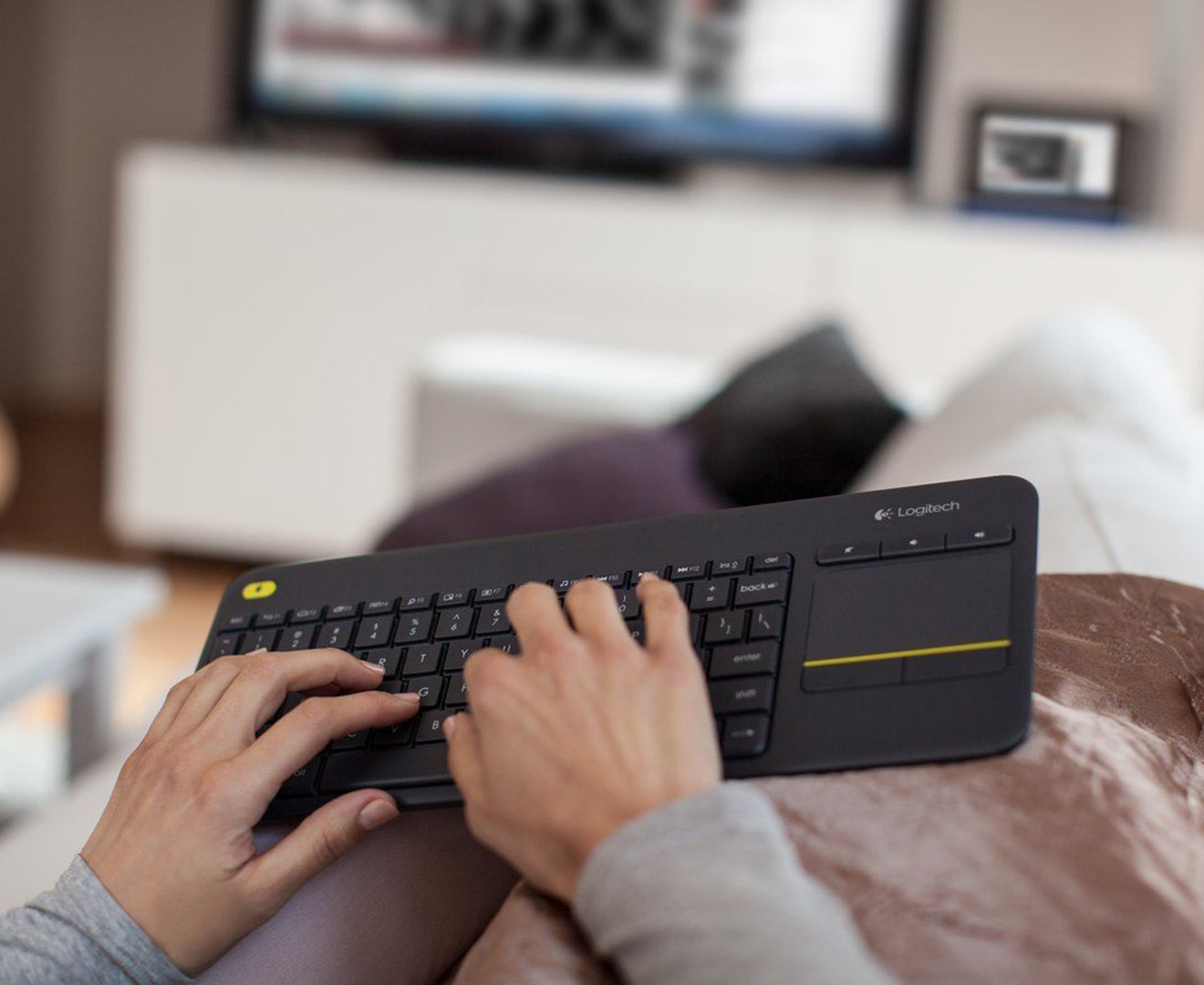 Logitech Wireless Touch K400 Plus Keyboard - Black | Catch.co.nz Logitech Wireless Touch K400 Plus Keyboard - Black | Catch.co.nz